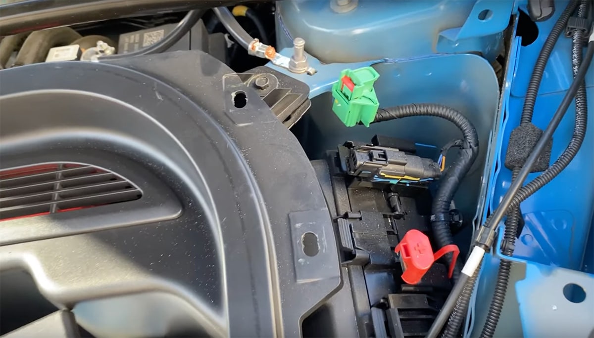 Jump Starting Plug-in Hybrids and EVs – What you need to Know - Clore ...